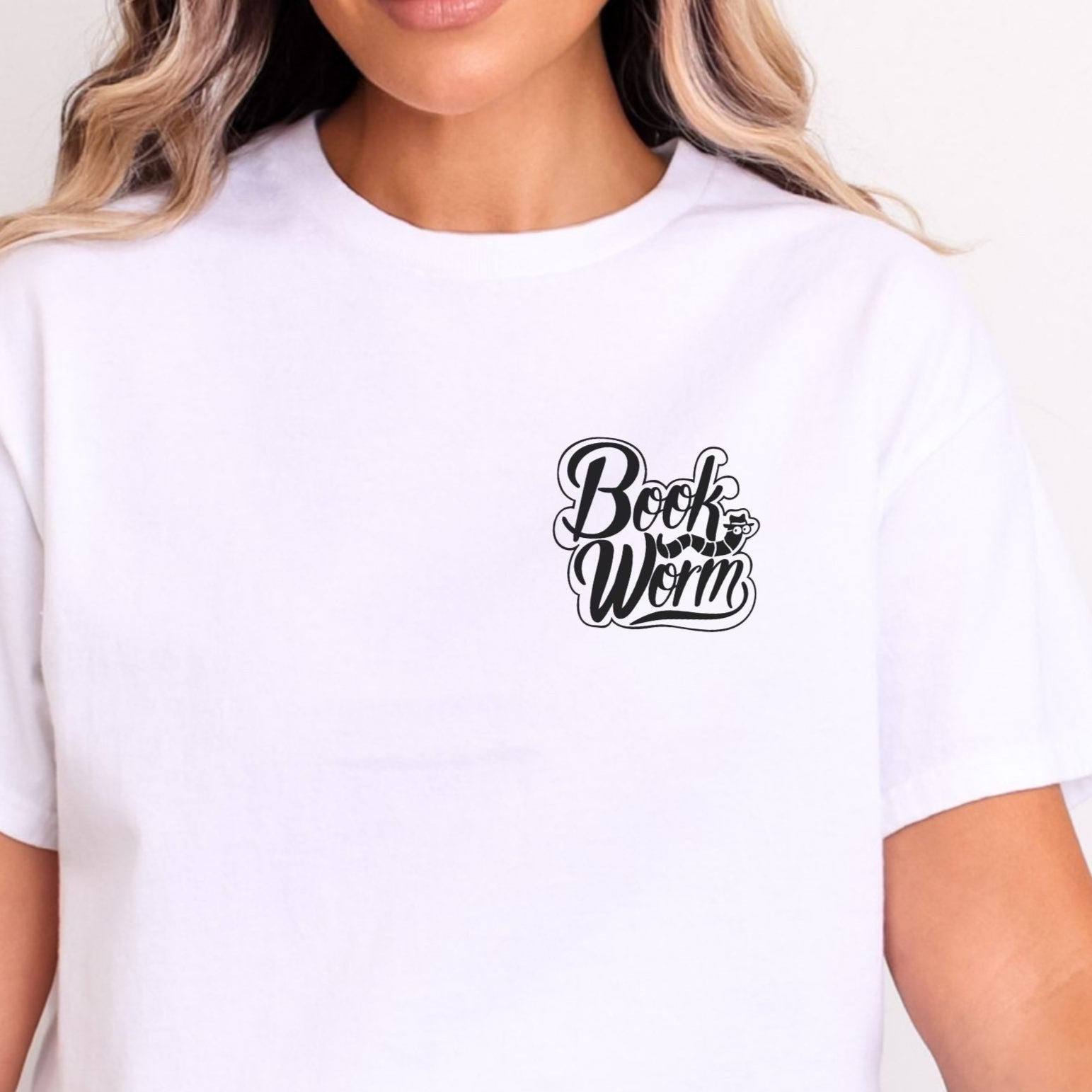 Bookworm Pocket Graphic T-Shirt – Stripeypeach